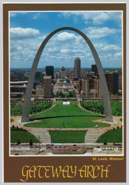 Two RV Gypsies' at the Saint Louis Arch in Missouri