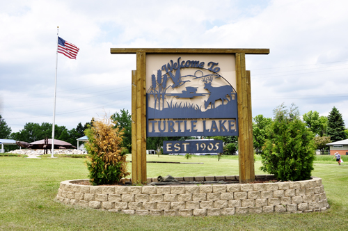Rusty the Giant Turtle in Turtle Lake, North Dakota