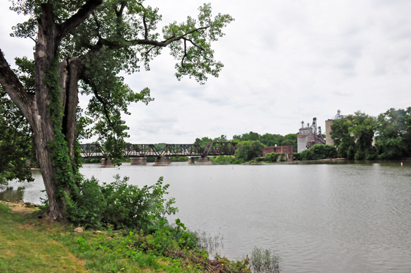 Military Memorials and The Eternal Flame at Zane's Landing Park